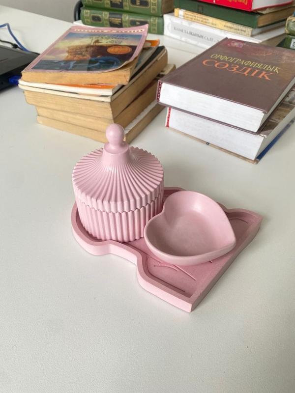 Набір кашпо на підставці — ціна 350 грн у каталозі Скриньки Купити товари для дому та побуту за