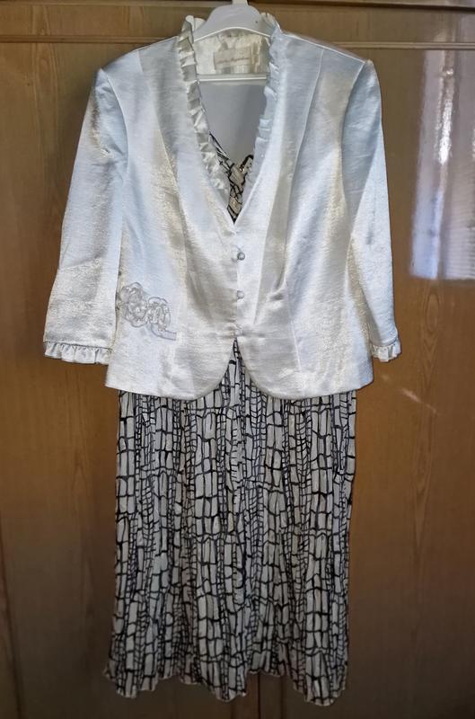 Нарядний костюм 48 50 розміру — ціна 770 грн у каталозі Костюми з сукнею Купити жіночі речі за