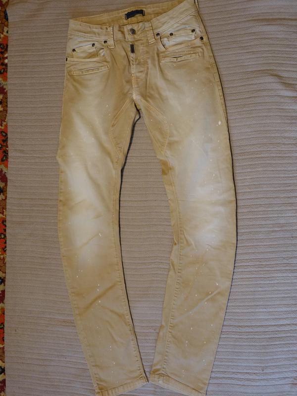 Стильні фірмові джинси - арки пісочного кольору absolut joy італія. m ...