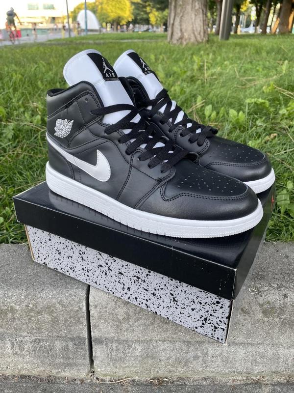 Кроссовки nike air jordan 1 (черно-белые) — цена 1645 грн в каталоге ...