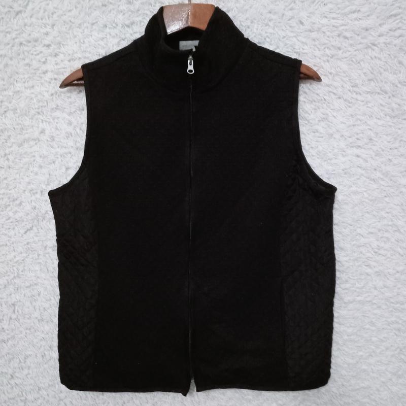 Жилетка — ціна 132 грн у каталозі Жилетки Купити жіночі речі за доступною ціною на Шафі