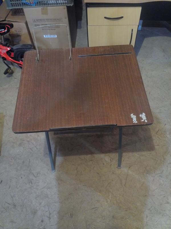 Парта для навчання — ціна 200 грн у каталозі Столи Купити товари для дому та побуту за доступною