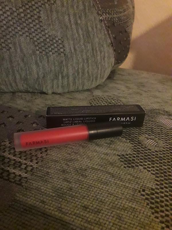 Помада — цена 224 грн в каталоге Помада для губ Купить товары для красоты и здоровья по