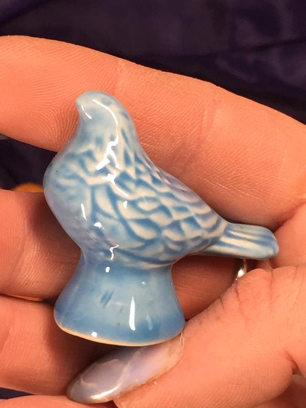 Статуетка керамічна фігурка пташка блакитна мініатюрна висота 3 8 см н4176 — ціна 179 грн у
