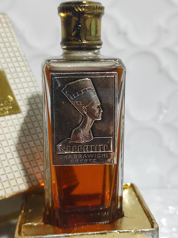 Духи parfum nefertiti, chabrawichi , духи нефертити , винтаж сср — цена ...