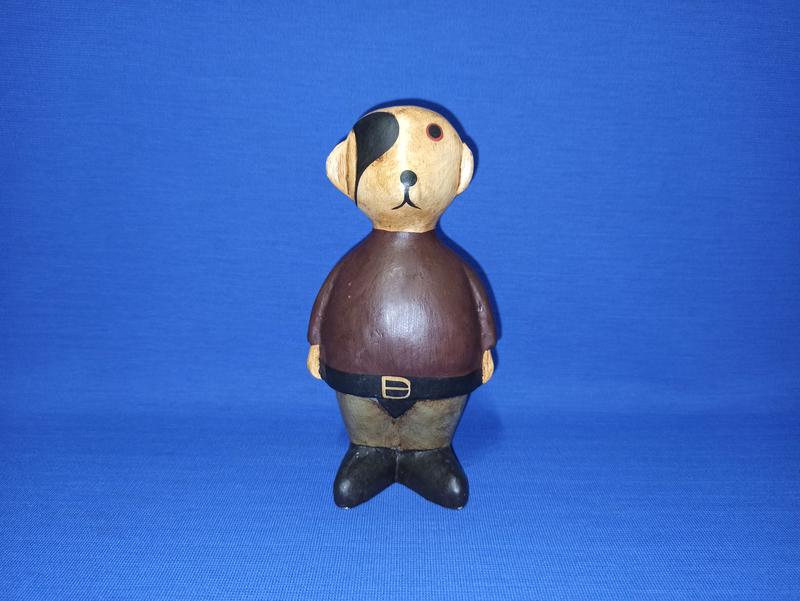 Старовинна деревяна фігурка статуетка ведмідь з цілісного шматка