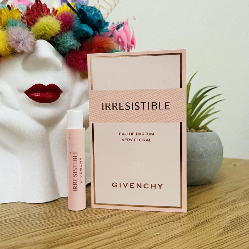 Givenchy gv3 store
