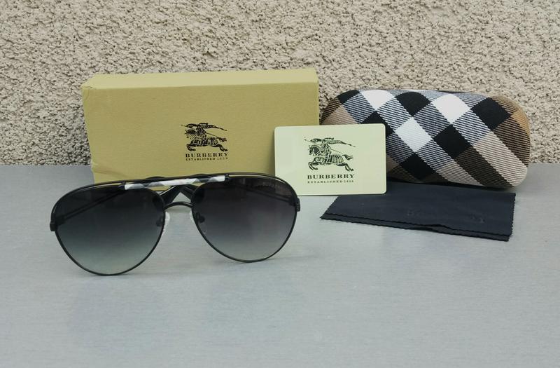 Ray ban burberry store