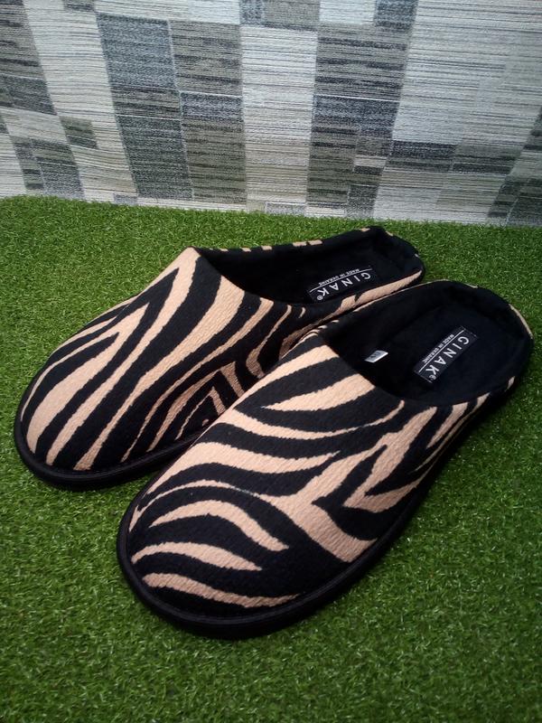 Жіночі капці — ціна 390 грн у каталозі Капці Купити жіночі речі за доступною ціною на Шафі