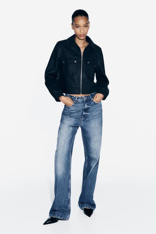 Коротка мяка куртка — ціна 2800 грн у каталозі Куртки Купити жіночі речі за доступною ціною на