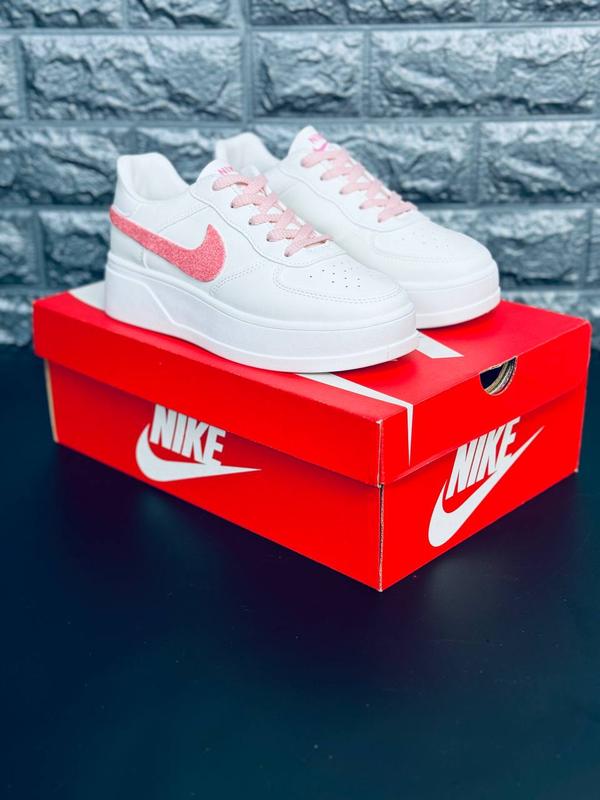 Женские кроссовки nike белые кеды найк — ціна 1494 грн у каталозі ...