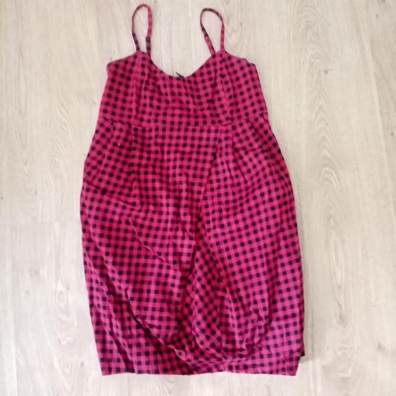 Сукня — ціна 0 грн у каталозі Сарафани Купити жіночі речі за доступною ціною на Шафі Україна