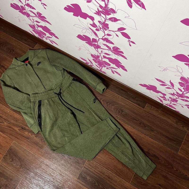 Костюм Nike Tech Fleece — ціна 2200 грн у каталозі Реглани Купити