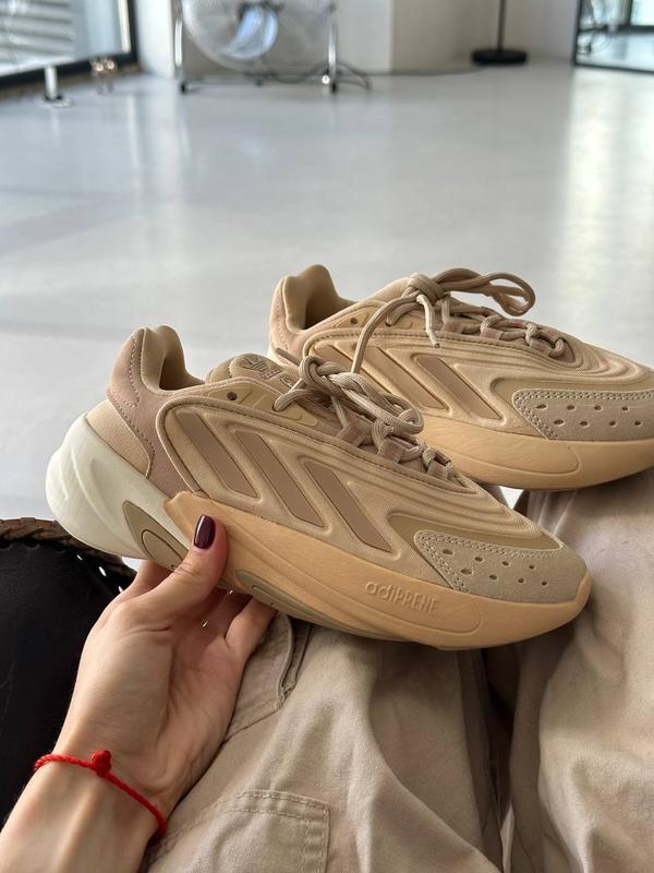 Adidas Ozelia кросівки — ціна 2350 грн у каталозі Кросівки Купити жіночі речі за доступною ціною