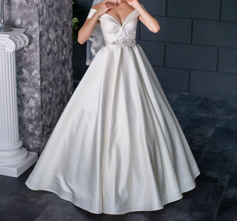 Весільну сукню — ціна 3500 грн у каталозі Весільні сукні Купити жіночі речі за доступною ціною