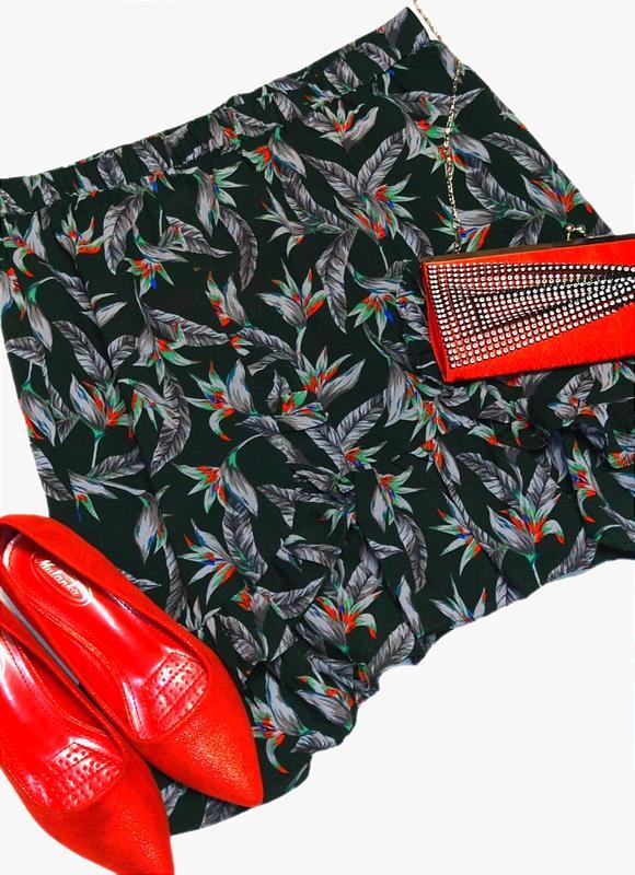 Брендова спідниця Couture волани квіти етикетка — ціна 318 грн у каталозі Міні спідниці Купити