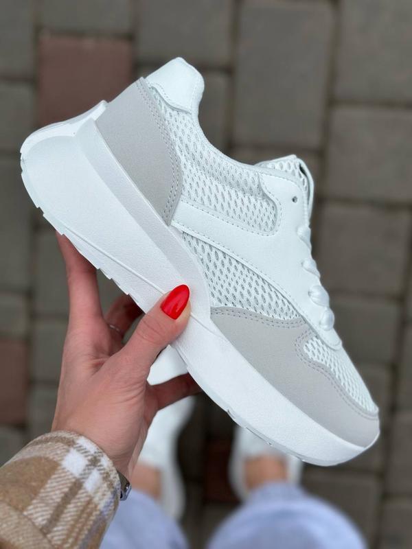 Демі кросівки — ціна 960 грн у каталозі Кросівки Купити жіночі речі за доступною ціною на Шафі