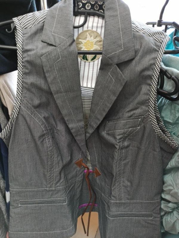 Luis Trenker жилет жилетка — ціна 265 грн у каталозі Жилетки Купити жіночі речі за доступною