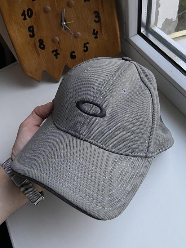 Вінтажна кепка oakley — ціна 500 грн у каталозі Бейсболки і кепки ...