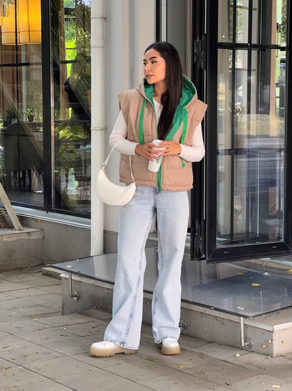 Стильна жилетка — цена 999 грн в каталоге Жилетки Купить женские вещи по доступной цене на Шафе