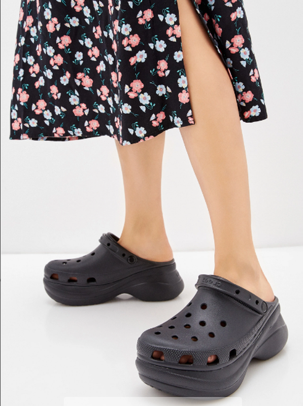 crocs women s classic bae clog 1650