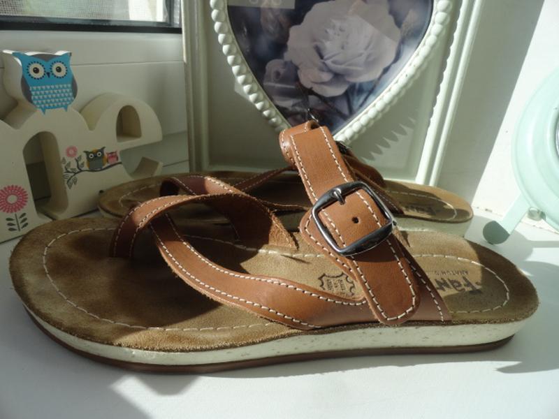 Шкіряні шльопанці — ціна 150 грн у каталозі Босоніжки Купити жіночі речі за доступною ціною на