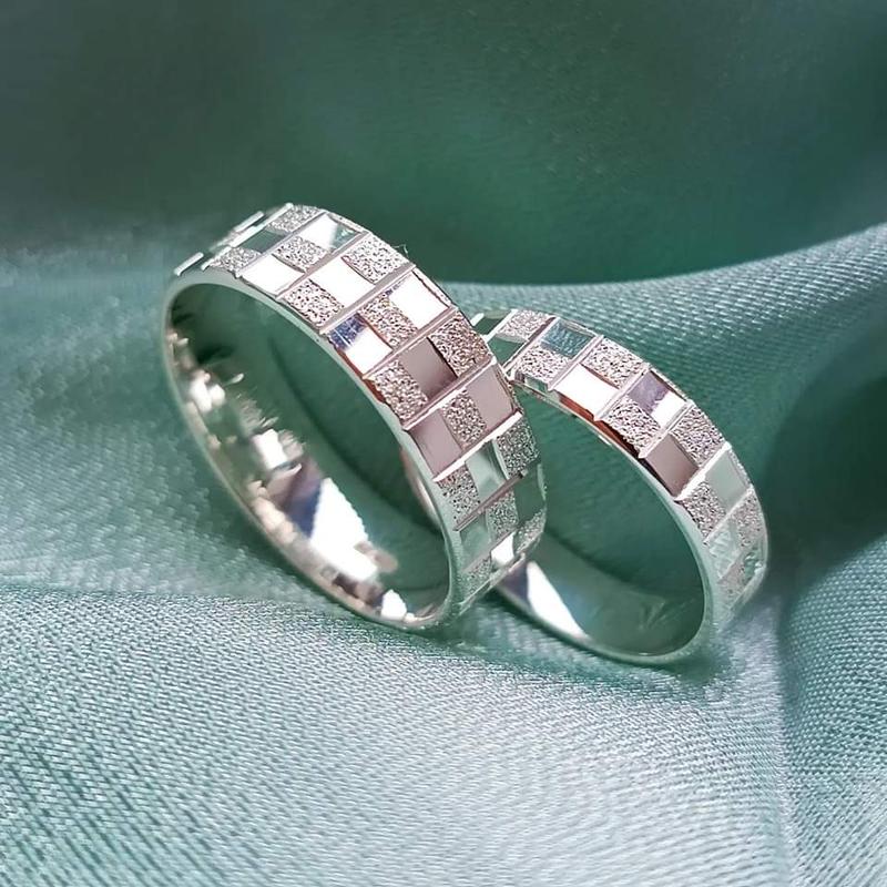 Срібні обручки — ціна 1150 грн у каталозі Кільця і персні Купити аксесуари за доступною ціною на