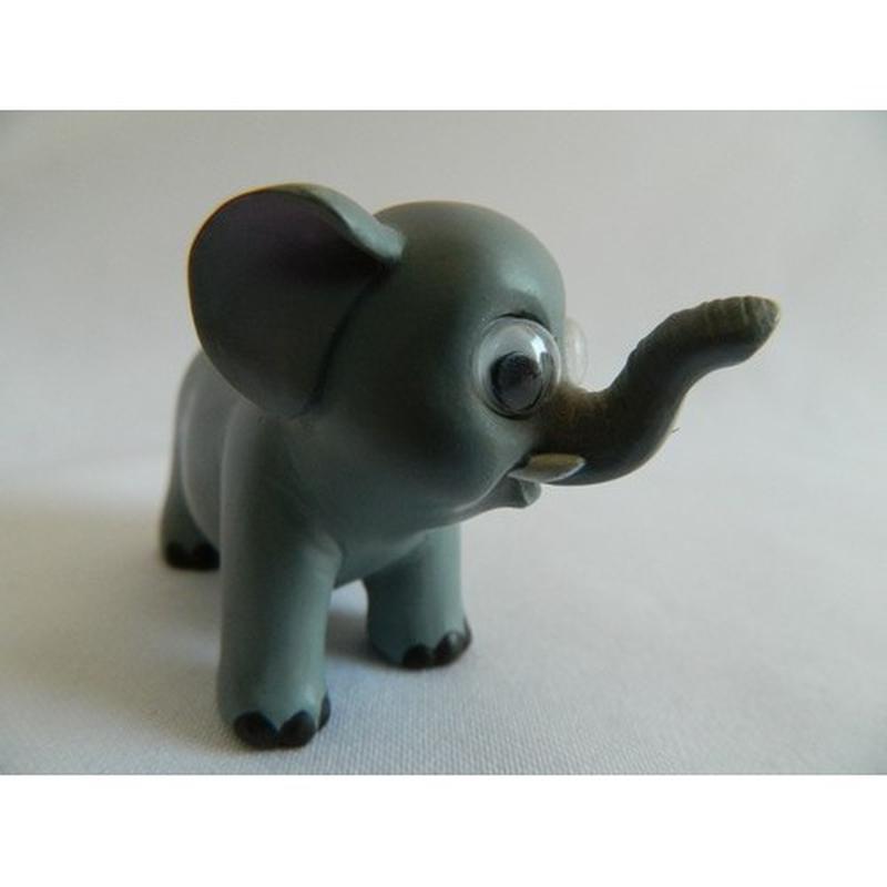 Статуетка пластик слон сіро блакитний — ціна 150 грн у каталозі Статуетки Купити товари для дому
