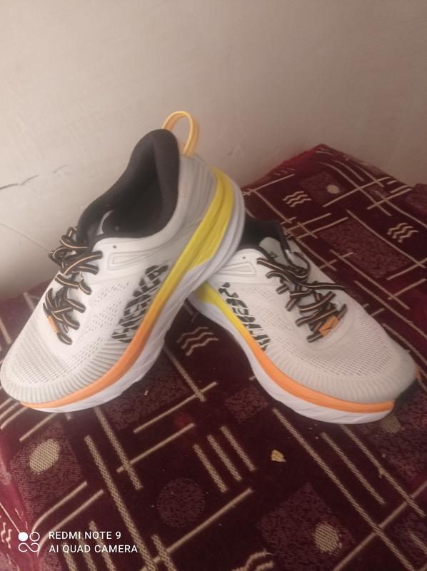 Hoka — ціна 1500 грн у каталозі Кросівки Купити жіночі речі за доступною ціною на Шафі Україна