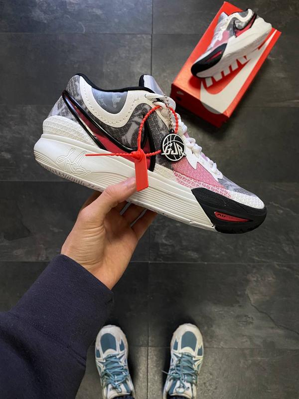 Irvings shoes store