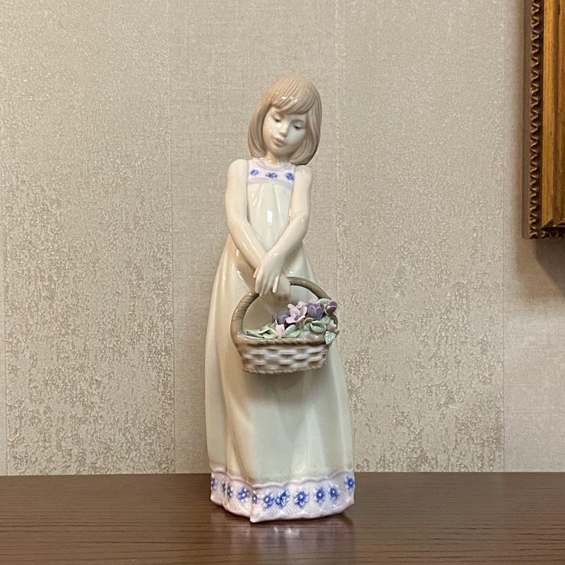 Фарфоровая статуэтка Lladro «цветочные сокровища — ціна 4500 грн у каталозі Статуетки Купити