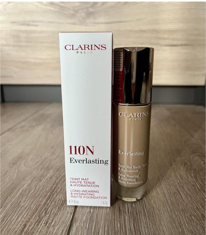 Нова тональна основа clarins everlasting 110n — цена 700 грн в каталоге ...