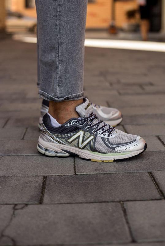 Чоловічі кросівки New Balanve 860 — ціна 3300 грн у каталозі Кросівки Купити жіночі речі за