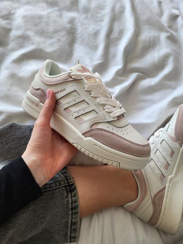 Жвночі кросівки білі з рожевим adidas drop step pink — ціна 2530 грн у ...