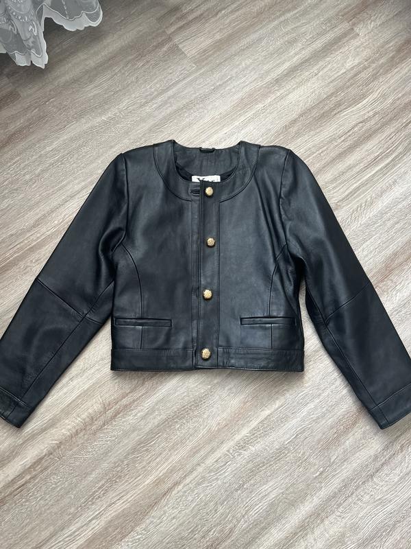 Шкіряна куртка — цена 850 грн в каталоге Куртки Купить женские вещи по доступной цене на Шафе