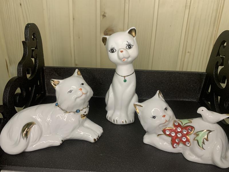 Киця статуетка фарфор — ціна 180 грн у каталозі Статуетки Купити товари для дому та побуту за