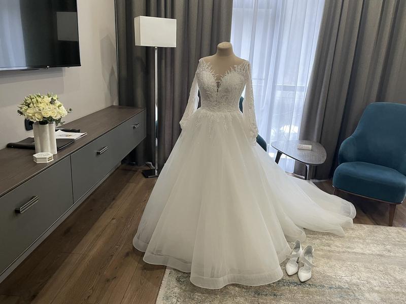 Весільна сукня — ціна 7000 грн у каталозі Весільні сукні Купити жіночі речі за доступною ціною