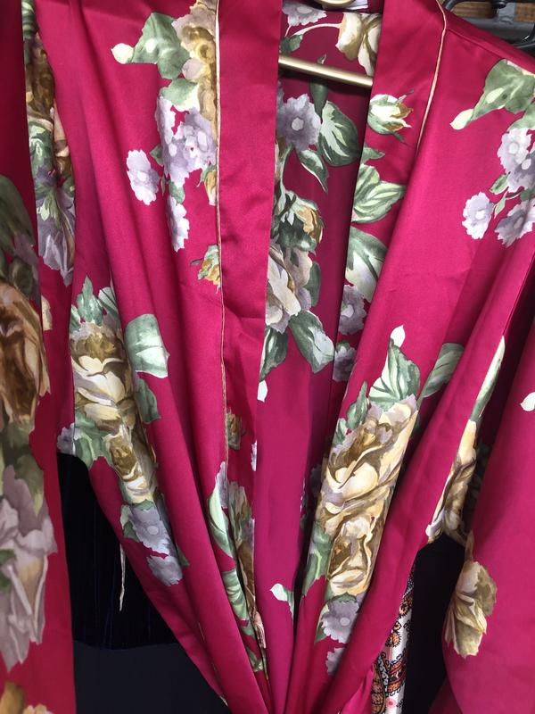 Шикарный халатик — цена 185 грн в каталоге Пеньюары Купить женские вещи по доступной цене на