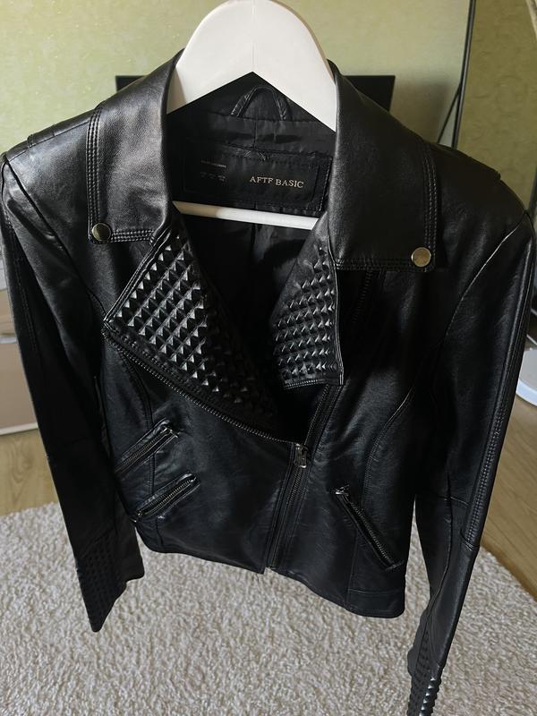 Косуха куртка — ціна 1299 грн у каталозі Куртки Купити жіночі речі за доступною ціною на Шафі