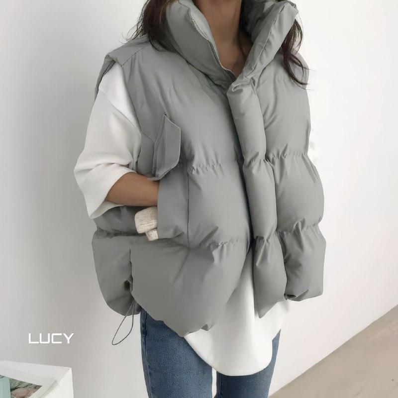 Жилетка жіноча — ціна 700 грн у каталозі Жилетки Купити жіночі речі за доступною ціною на Шафі