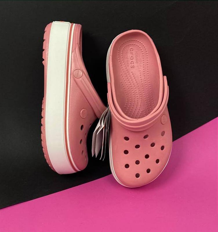 Platform crocs store
