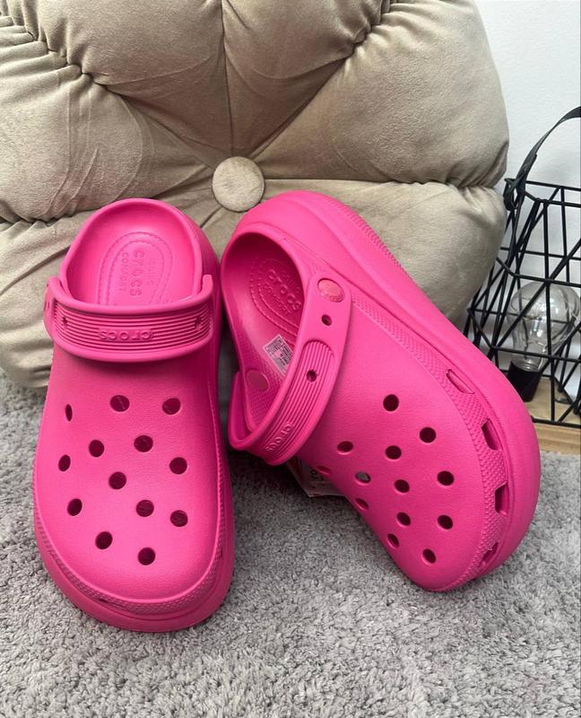Женские кроксы сабо crocs classic crush juice розовые — цена 1545 грн в ...