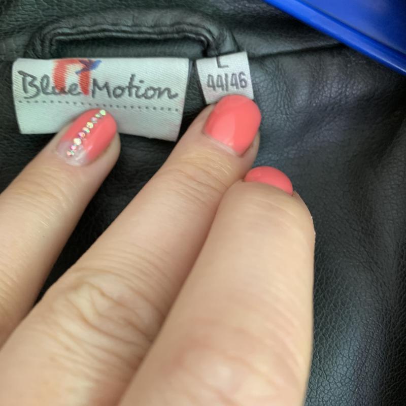 Косуха — ціна 400 грн у каталозі Куртки Купити жіночі речі за доступною ціною на Шафі Україна