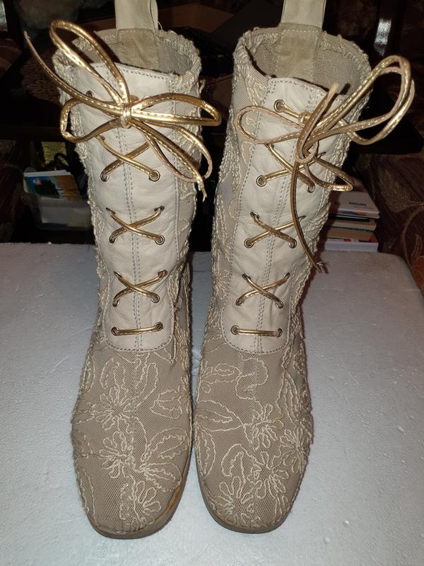 Чобітки для моднички з чудовим смаком — ціна 249 грн у каталозі Черевики Купити жіночі речі за