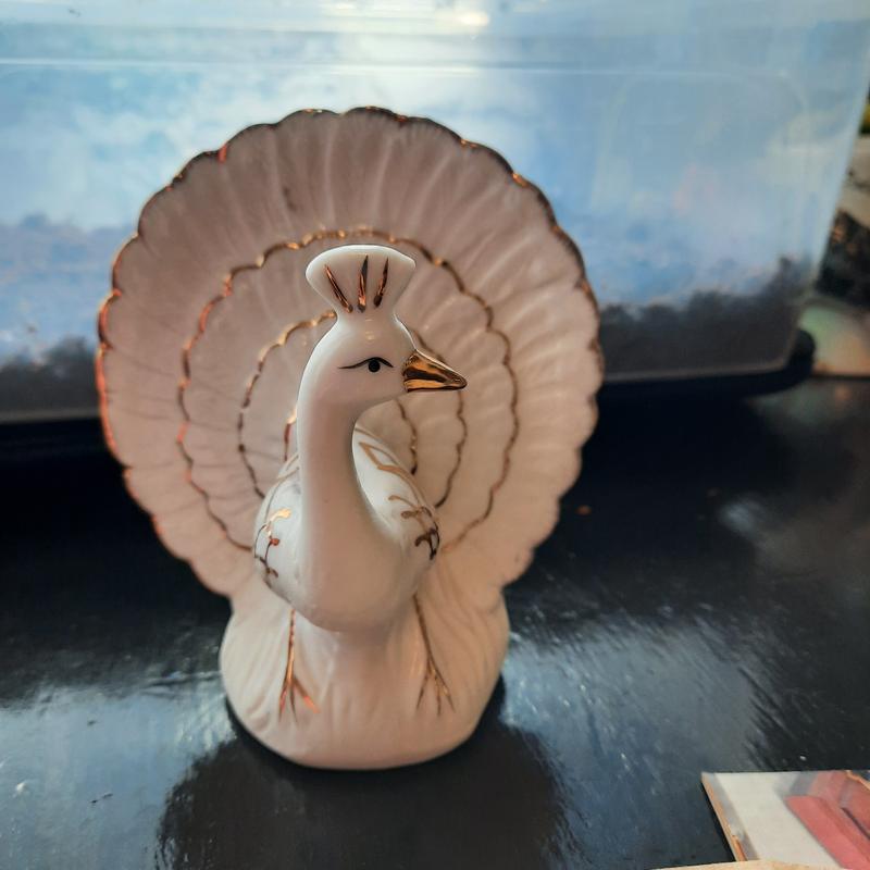 Фарфоровая статуэтка павлин — ціна 200 грн у каталозі Статуетки Купити товари для дому та побуту