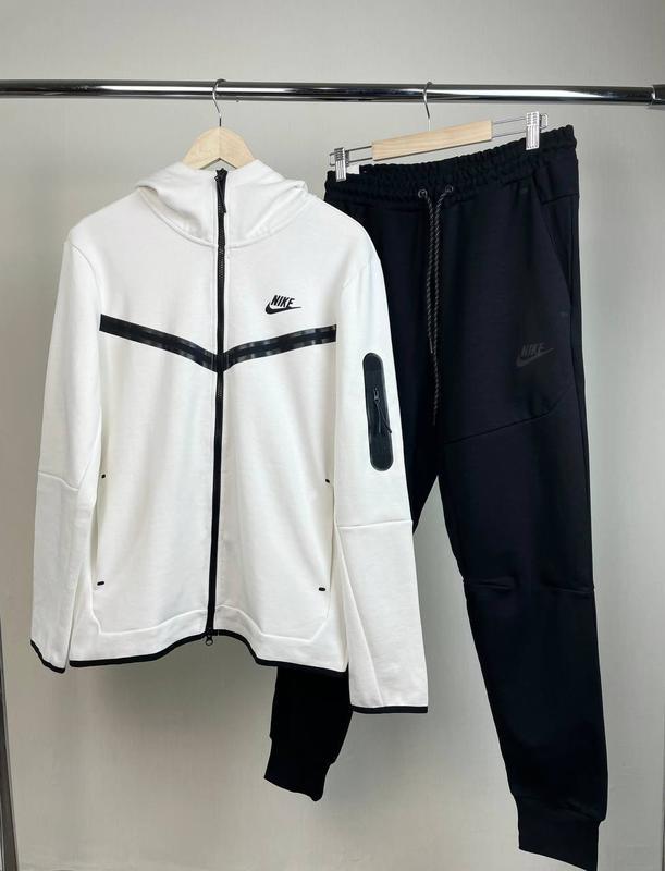 Спортивный костюм nike tech fleece — цена 2700 грн в каталоге Бриджи ...