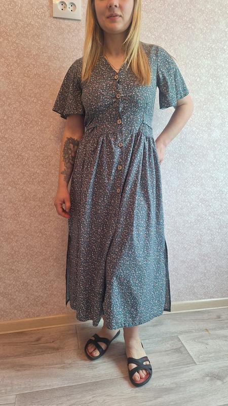 Сукня — ціна 200 грн у каталозі Сарафани Купити жіночі речі за доступною ціною на Шафі Україна