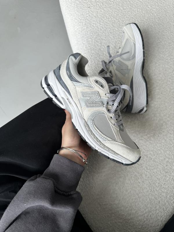 Кросівки new balance 2002r grey v2 — ціна 2499 грн у каталозі Кросівки ...