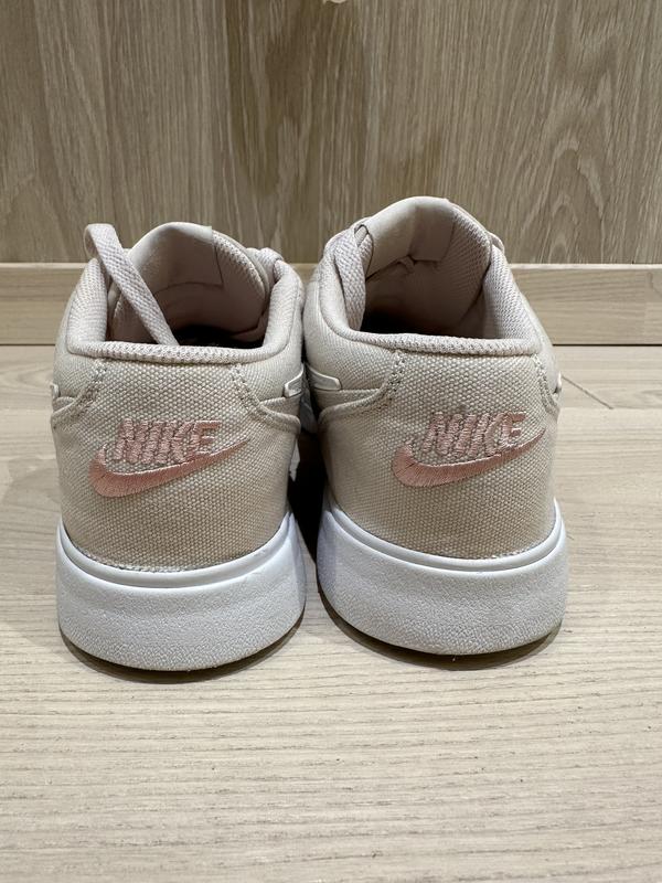 Nike кеды — цена 1100 грн в каталоге Кеды Купить женские вещи по доступной цене на Шафе