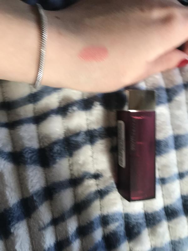 Помада — цена 33 грн в каталоге Помада для губ Купить товары для красоты и здоровья по доступной